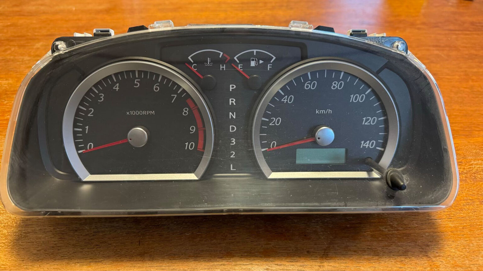 メーターパネルのLEDを打ち替えて照明色を変える方法｜JB23ジムニー6型 - JIMNY LIFE｜ジムニーライフ