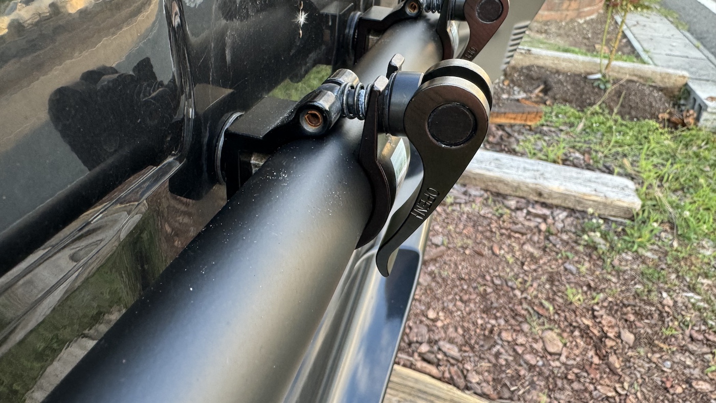 ジムニーJB23に搭載するスコップはTAKAGIがおすすめ！ - JIMNY LIFE｜ジムニーライフ